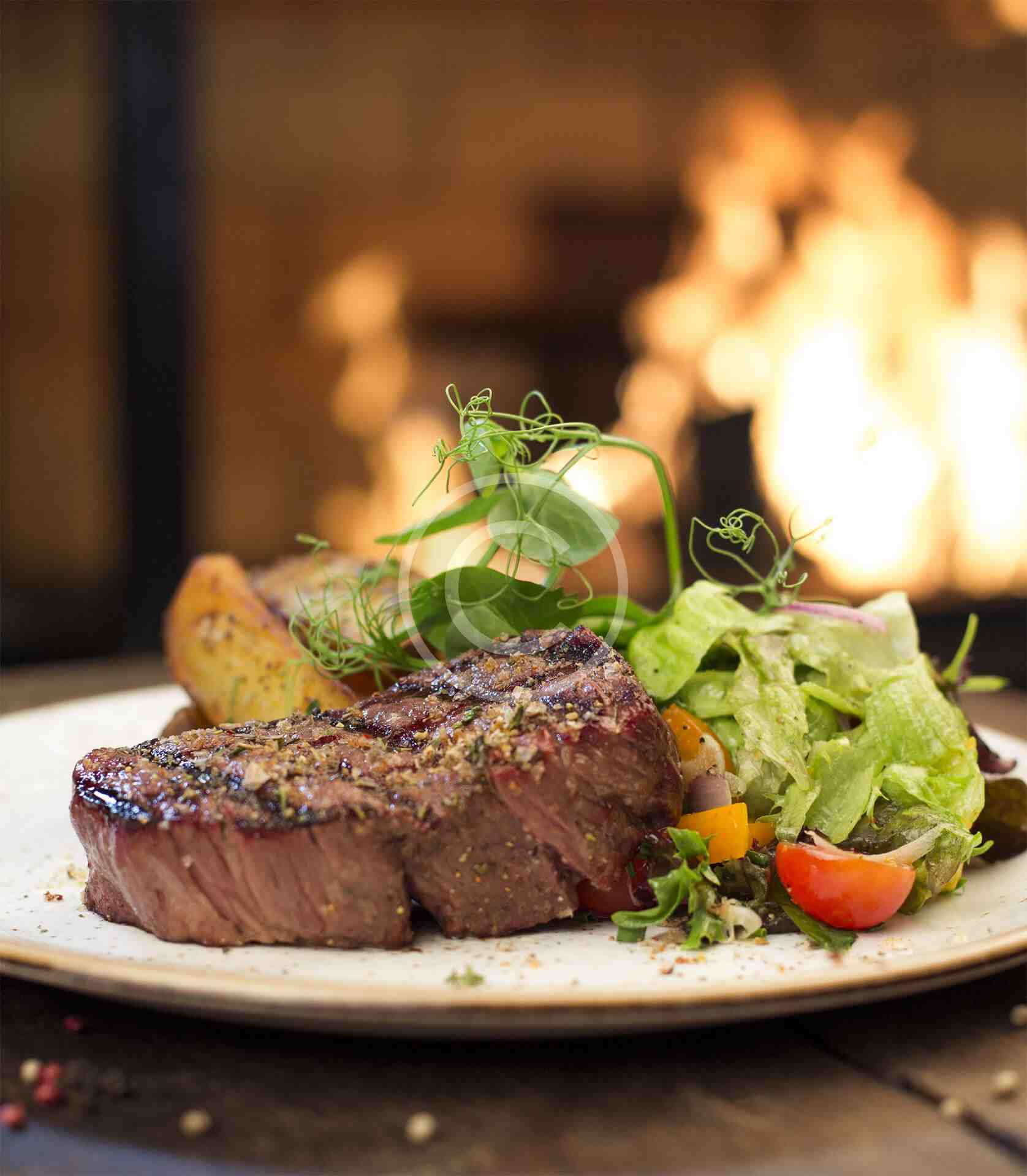 Porterhouse Steak Dinner - Sazón Selecto